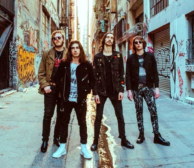 BRKN LOVE: "Flies In The Honey" lyrics video - Paris Move